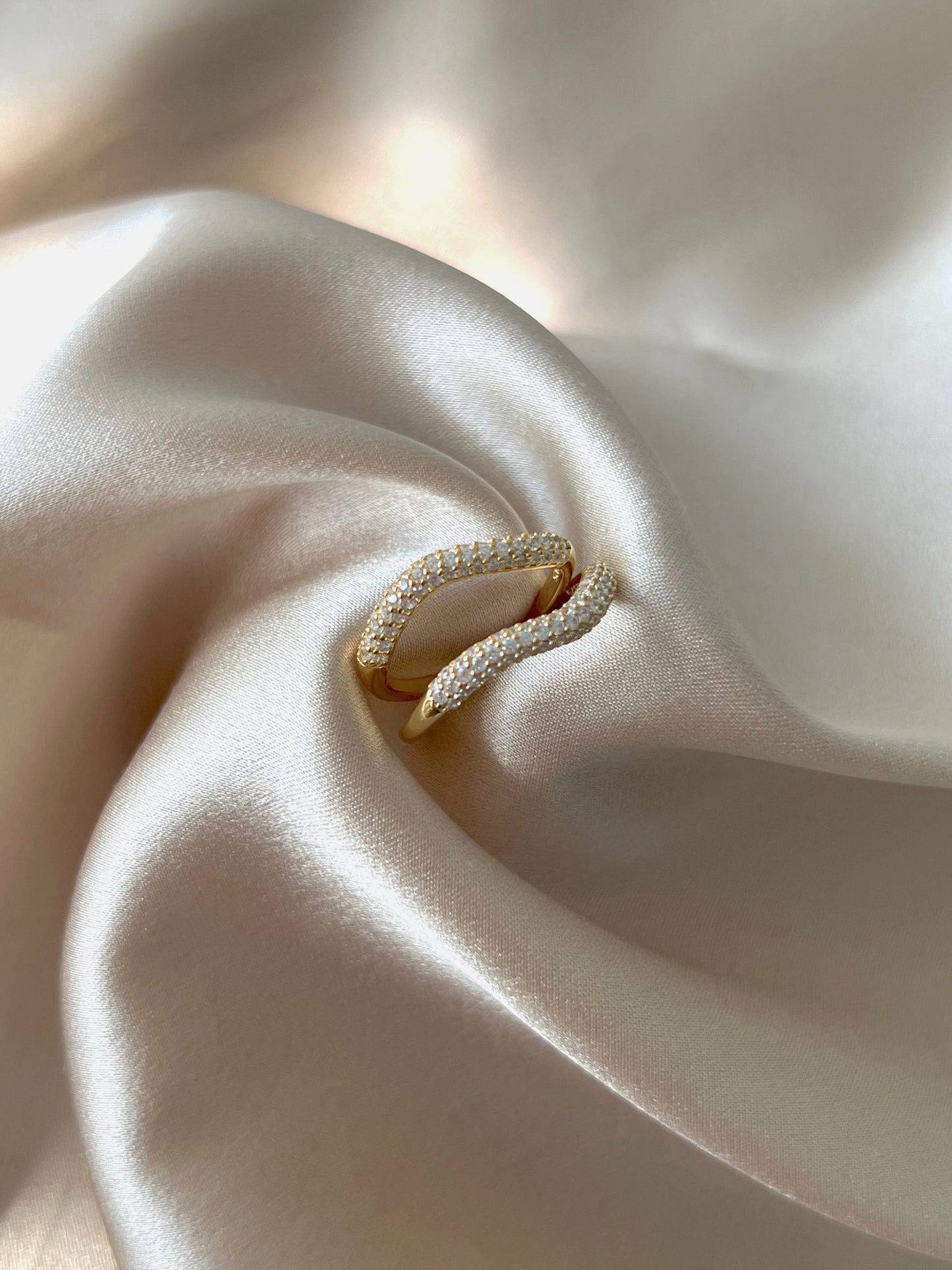 Clara Ring - Dainty Gold Stackable Ring – Negin Fatemi Jewellery